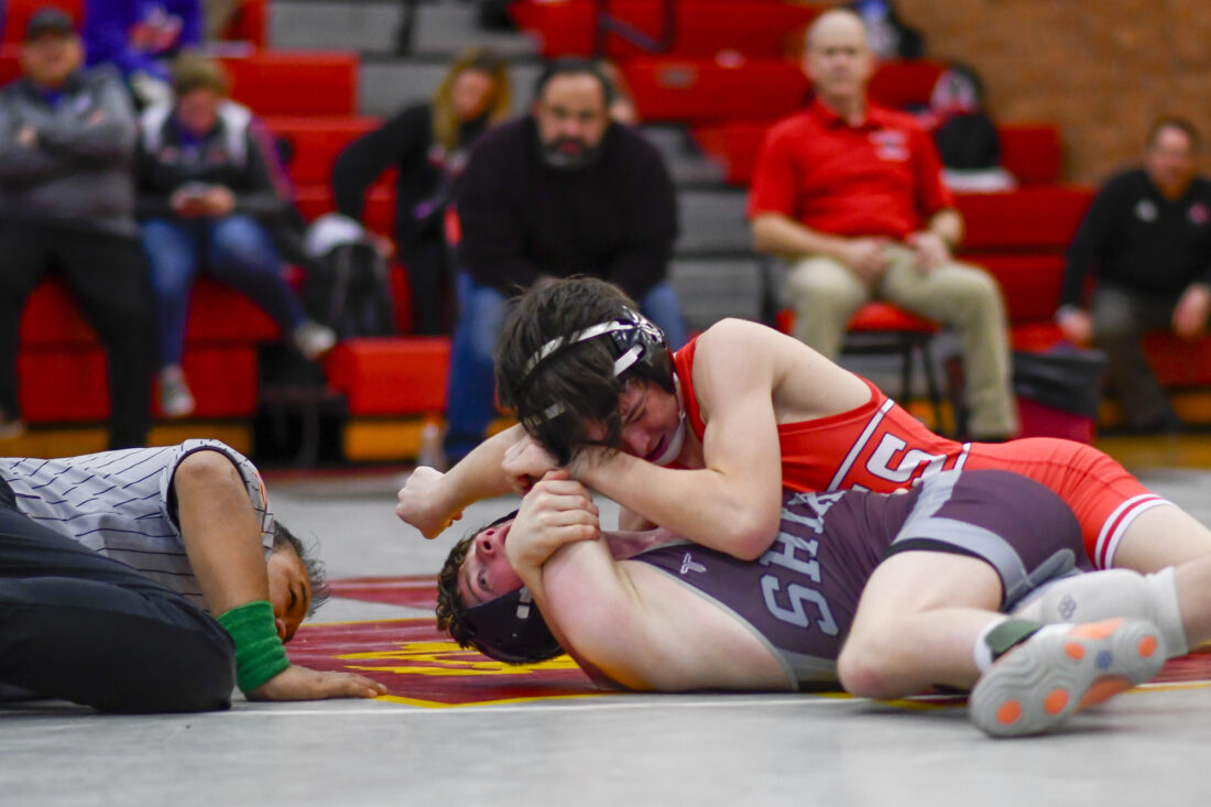 Williamsport has 7 wrestlers qualify for regionals, Shore has four at ...
